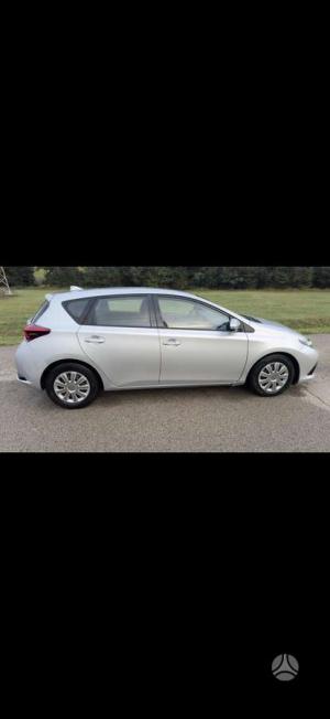 Grey Toyota Auris 2016 in Kaunas, with an engine capacity of 1.36 L and mileage of 158 thousand km for 6300 €, photo 13 on AUTOMOTO.COM.LV