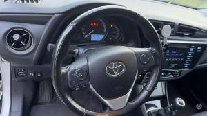 Grey Toyota Auris 2016 in Kaunas, with an engine capacity of 1.36 L and mileage of 158 thousand km for 6300 €, photo 19 on AUTOMOTO.COM.LV