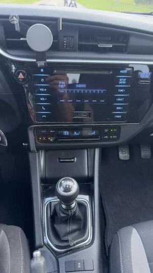 Grey Toyota Auris 2016 in Kaunas, with an engine capacity of 1.36 L and mileage of 158 thousand km for 6300 €, photo 20 on AUTOMOTO.COM.LV