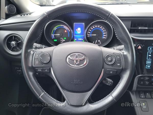 Pelēks Toyota Auris 2017 Tallina, ar dzinēja tilpumu 1.80 L un nobraukumu 114 tūkst. km par 13995 €, foto 11 vietnē AUTOMOTO.COM.LV