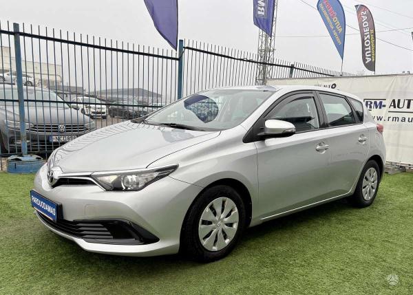 Pelēks Toyota Auris 2017 Panevēža, ar dzinēja tilpumu 1.36 L un nobraukumu 187 tūkst. km par 6200 €, foto 2 vietnē AUTOMOTO.COM.LV