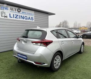 Grey Toyota Auris 2017 in Panevezys, with an engine capacity of 1.36 L and mileage of 187 thousand km for 6200 €, photo 6 on AUTOMOTO.COM.LV