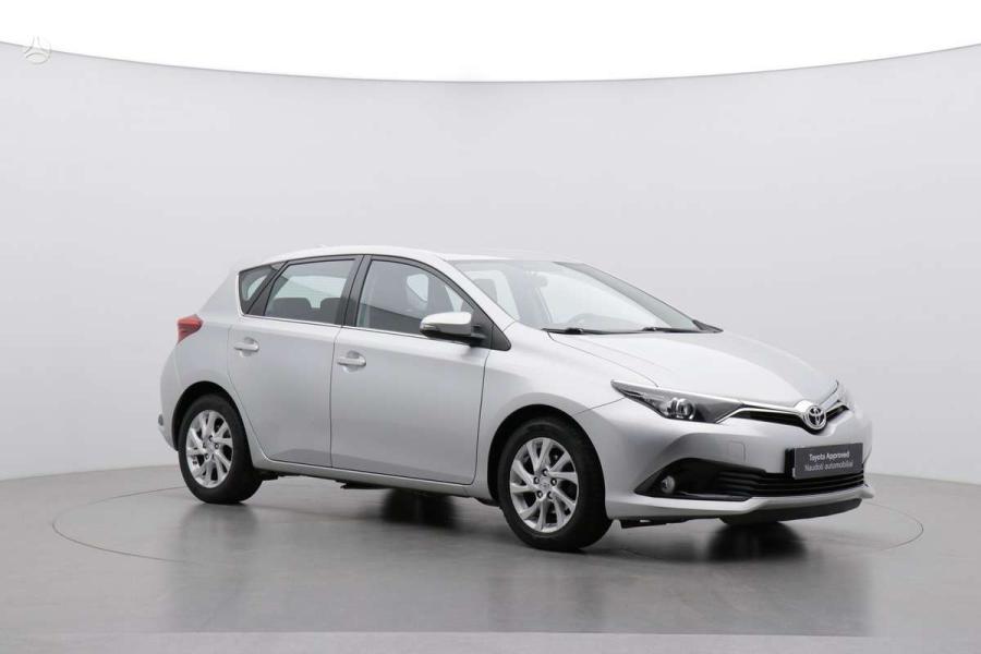 Grey Toyota Auris 2017 in Vilnius, with an engine capacity of 1.60 L and mileage of 77 thousand km for 9900 €, photo 19 on AUTOMOTO.COM.LV