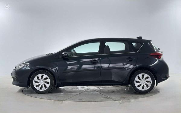 Pelēks Toyota Auris 2017 Viļņa, ar dzinēja tilpumu 1.60 L un nobraukumu 112 tūkst. km par 8900 €, foto 3 vietnē AUTOMOTO.COM.LV