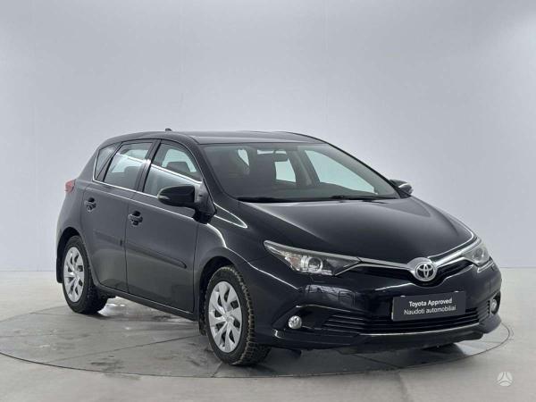 Pelēks Toyota Auris 2017 Viļņa, ar dzinēja tilpumu 1.60 L un nobraukumu 112 tūkst. km par 8900 €, foto 8 vietnē AUTOMOTO.COM.LV