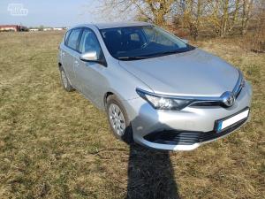 Grey Toyota Auris 2017 in Kaunas, with an engine capacity of 1.40 L and mileage of 150 thousand km for 7900 €, photo 2 on AUTOMOTO.COM.LV