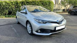 Grey Toyota Auris 2017 in Vilnius, with an engine capacity of 1.80 L and mileage of 117 thousand km for 12500 €, photo 4 on AUTOMOTO.COM.LV