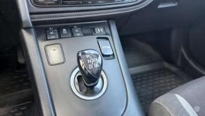 Grey Toyota Auris 2017 in Vilnius, with an engine capacity of 1.80 L and mileage of 117 thousand km for 12500 €, photo 13 on AUTOMOTO.COM.LV