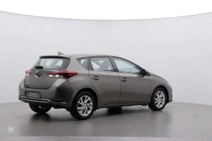 Grey Toyota Auris 2017 in Vilnius, with an engine capacity of 1.60 L and mileage of 144 thousand km for 10900 €, photo 4 on AUTOMOTO.COM.LV