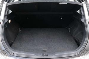 Grey Toyota Auris 2017 in Vilnius, with an engine capacity of 1.60 L and mileage of 144 thousand km for 10900 €, photo 12 on AUTOMOTO.COM.LV
