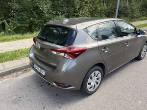 Grey Toyota Auris 2017 in Vilnius, with an engine capacity of 1.60 L and mileage of 101 thousand km for 8900 €, photo 6 on AUTOMOTO.COM.LV