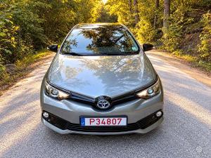 Pelēks Toyota Auris 2017 Viļņa, ar dzinēja tilpumu 1.80 L un nobraukumu 174 tūkst. km par 13000 €, foto 7 vietnē AUTOMOTO.COM.LV