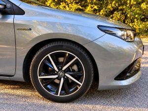Pelēks Toyota Auris 2017 Viļņa, ar dzinēja tilpumu 1.80 L un nobraukumu 174 tūkst. km par 13000 €, foto 8 vietnē AUTOMOTO.COM.LV