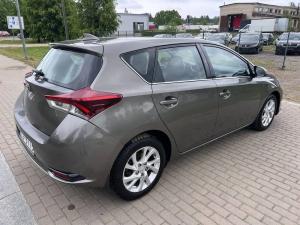 Pelēks Toyota Auris 2018 Rīga, ar dzinēja tilpumu 1.60 L un nobraukumu 151 tūkst. km par 9950 €, foto 5 vietnē AUTOMOTO.COM.LV