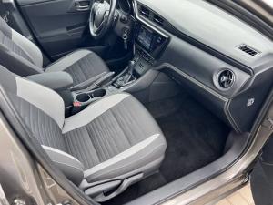Pelēks Toyota Auris 2018 Rīga, ar dzinēja tilpumu 1.60 L un nobraukumu 151 tūkst. km par 9950 €, foto 11 vietnē AUTOMOTO.COM.LV