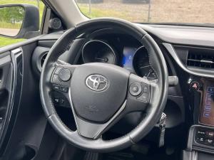 Pelēks Toyota Auris 2018 Rīga, ar dzinēja tilpumu 1.60 L un nobraukumu 151 tūkst. km par 9950 €, foto 14 vietnē AUTOMOTO.COM.LV