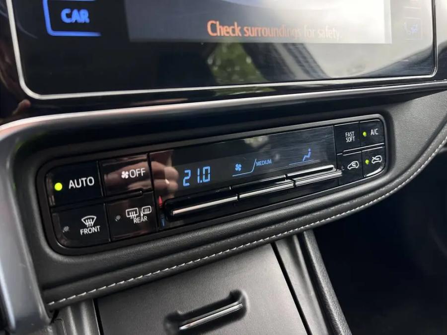 Pelēks Toyota Auris 2018 Rīga, ar dzinēja tilpumu 1.60 L un nobraukumu 151 tūkst. km par 9950 €, foto 17 vietnē AUTOMOTO.COM.LV