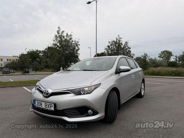 Pelēks Toyota Auris 2018 Tallina, ar dzinēja tilpumu 1.60 L un nobraukumu 119 tūkst. km par 9999 €, foto 2 vietnē AUTOMOTO.COM.LV