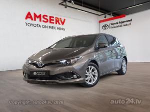 Pelēks Toyota Auris 2018 Tallina, ar dzinēja tilpumu 1.80 L un nobraukumu 120 tūkst. km par 11990 €, foto  vietnē AUTOMOTO.COM.LV