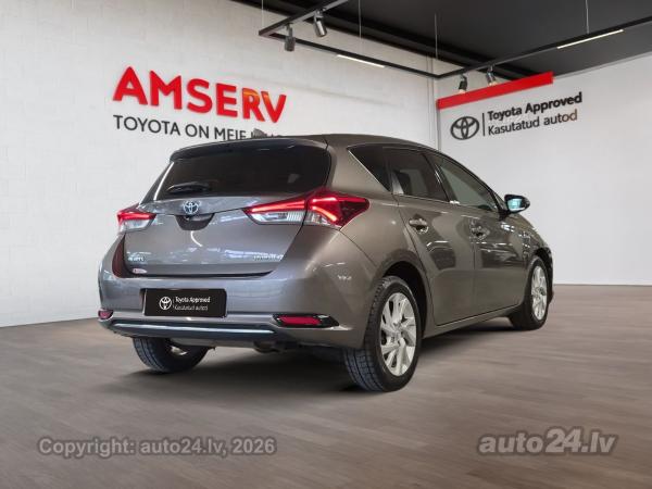 Pelēks Toyota Auris 2018 Tallina, ar dzinēja tilpumu 1.80 L un nobraukumu 120 tūkst. km par 11990 €, foto 2 vietnē AUTOMOTO.COM.LV