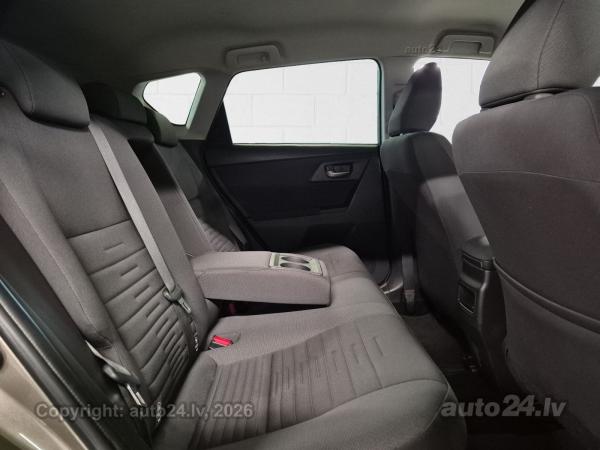 Pelēks Toyota Auris 2018 Tallina, ar dzinēja tilpumu 1.80 L un nobraukumu 120 tūkst. km par 11990 €, foto 7 vietnē AUTOMOTO.COM.LV