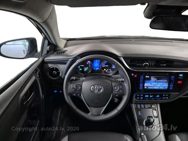 Pelēks Toyota Auris 2018 Tallina, ar dzinēja tilpumu 1.80 L un nobraukumu 120 tūkst. km par 11990 €, foto 9 vietnē AUTOMOTO.COM.LV