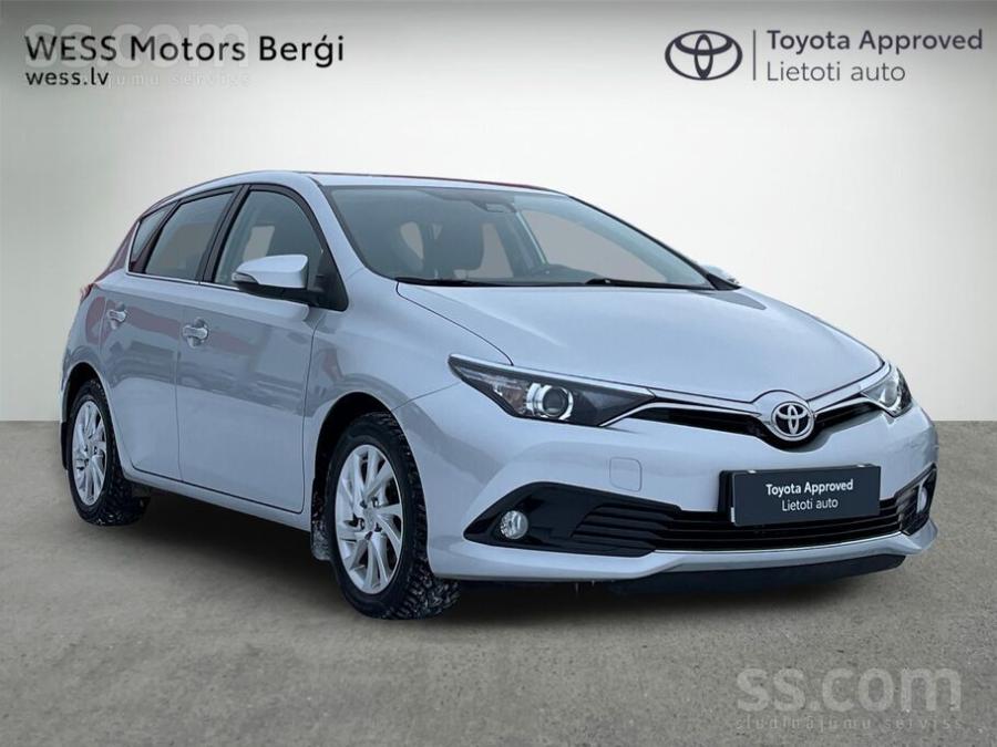 Grey Toyota Auris 2018 in Riga, with an engine capacity of 1.60 L and mileage of 151 thousand km for 11990 €, photo 23 on AUTOMOTO.COM.LV