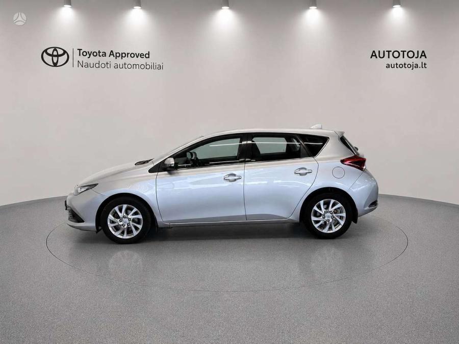 Pelēks Toyota Auris 2018 Kauņa, ar dzinēja tilpumu 1.60 L un nobraukumu 51 tūkst. km par 12900 €, foto 4 vietnē AUTOMOTO.COM.LV