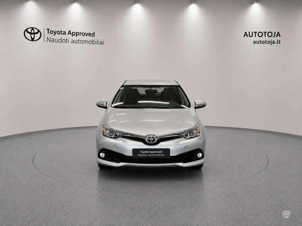Pelēks Toyota Auris 2018 Kauņa, ar dzinēja tilpumu 1.60 L un nobraukumu 51 tūkst. km par 12900 €, foto 5 vietnē AUTOMOTO.COM.LV