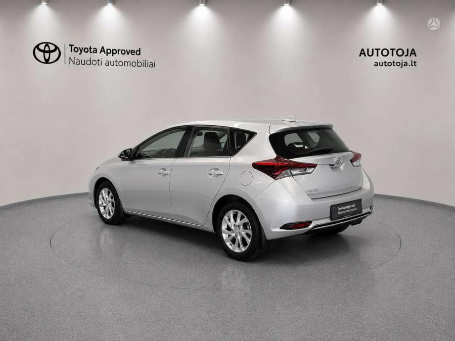 Pelēks Toyota Auris 2018 Kauņa, ar dzinēja tilpumu 1.60 L un nobraukumu 51 tūkst. km par 12900 €, foto 18 vietnē AUTOMOTO.COM.LV