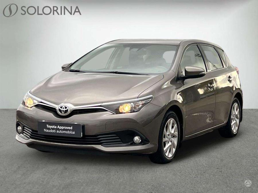 Grey Toyota Auris 2018 in Klaipeda, with an engine capacity of 1.20 L and mileage of 128 thousand km for 12300 €, photo 1 on AUTOMOTO.COM.LV
