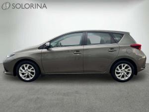 Grey Toyota Auris 2018 in Klaipeda, with an engine capacity of 1.20 L and mileage of 128 thousand km for 12300 €, photo 4 on AUTOMOTO.COM.LV