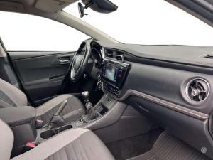 Grey Toyota Auris 2018 in Klaipeda, with an engine capacity of 1.20 L and mileage of 128 thousand km for 12300 €, photo 7 on AUTOMOTO.COM.LV