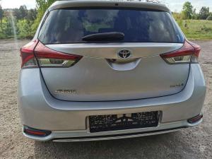 Pelēks Toyota Auris 2018 Viļņa, ar dzinēja tilpumu 1.80 L un nobraukumu 31 tūkst. km par 13600 €, foto 4 vietnē AUTOMOTO.COM.LV
