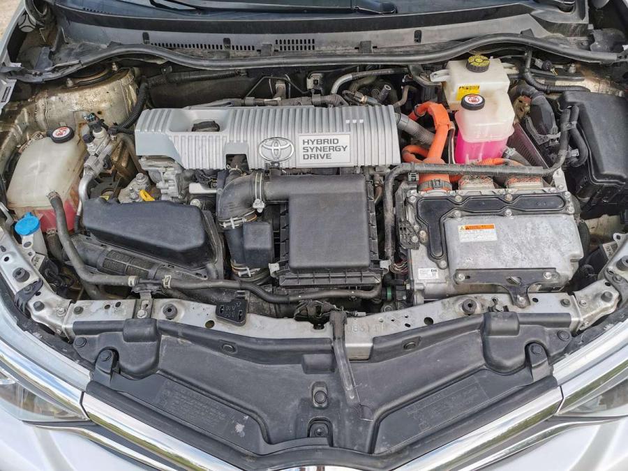 Pelēks Toyota Auris 2018 Viļņa, ar dzinēja tilpumu 1.80 L un nobraukumu 31 tūkst. km par 13600 €, foto 10 vietnē AUTOMOTO.COM.LV