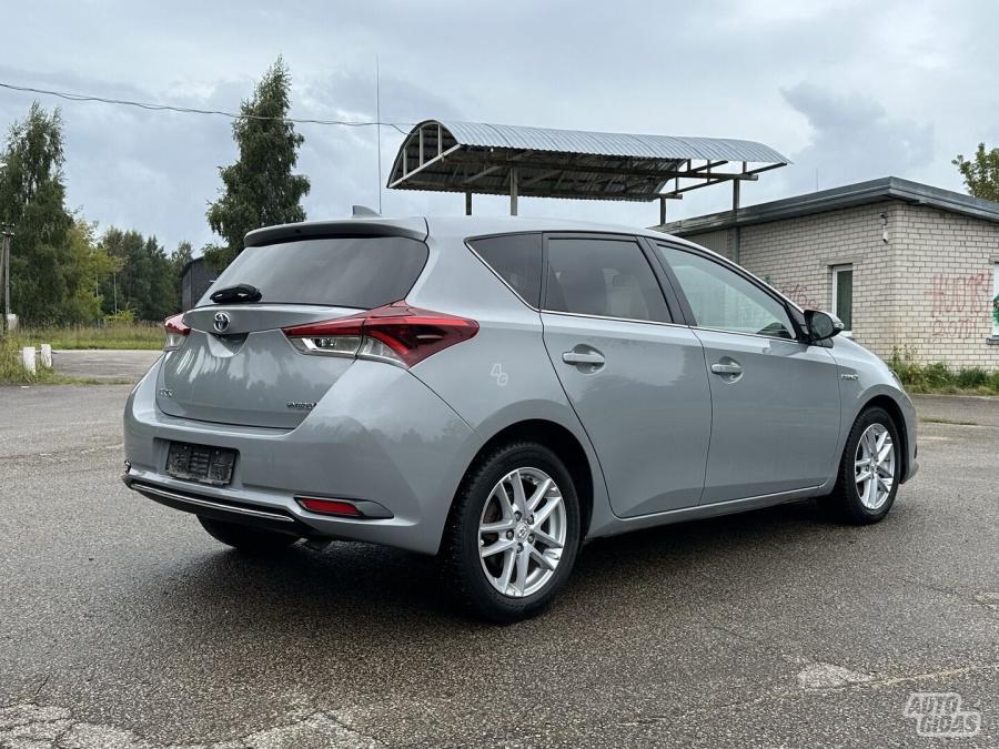 Pelēks Toyota Auris 2018 Plungė, ar dzinēja tilpumu 1.80 L un nobraukumu 96 tūkst. km par 11850 €, foto 4 vietnē AUTOMOTO.COM.LV