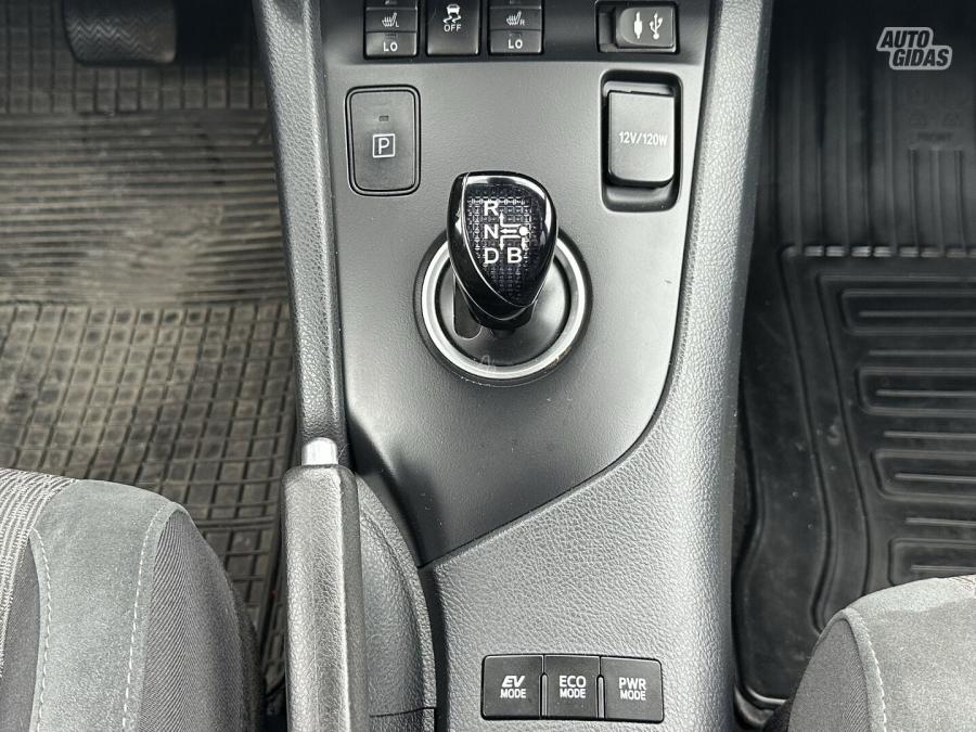 Pelēks Toyota Auris 2018 Plungė, ar dzinēja tilpumu 1.80 L un nobraukumu 96 tūkst. km par 11850 €, foto 12 vietnē AUTOMOTO.COM.LV