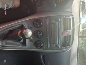 Pelēks Toyota Auris 2009 Klaipėda, ar dzinēja tilpumu 2.00 L un nobraukumu 178 tūkst. km par 2800 €, foto 7 vietnē AUTOMOTO.COM.LV