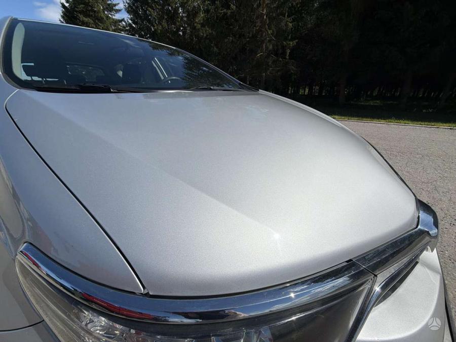 Grey Toyota Auris 2017 in Kedainiai, with an engine capacity of 0.00 L and mileage of 97 thousand km for 13000 €, photo 6 on AUTOMOTO.COM.LV