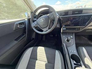 Grey Toyota Auris 2017 in Kedainiai, with an engine capacity of 0.00 L and mileage of 97 thousand km for 13000 €, photo 16 on AUTOMOTO.COM.LV