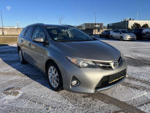 Grey Toyota Auris 2013 in Siauliai, with an engine capacity of 1.36 L and mileage of 168 thousand km for 6700 €, photo  on AUTOMOTO.COM.LV