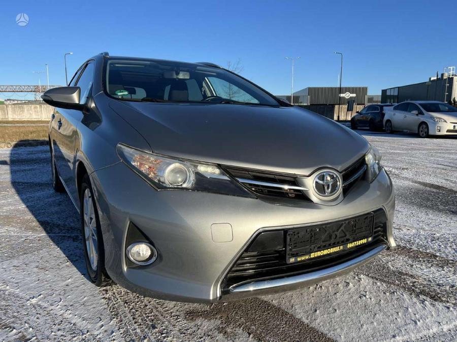 Pelēks Toyota Auris 2013 Šauļi, ar dzinēja tilpumu 1.36 L un nobraukumu 168 tūkst. km par 6700 €, foto 8 vietnē AUTOMOTO.COM.LV
