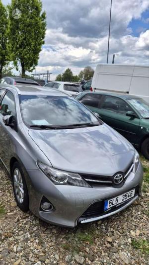 Pelēks Toyota Auris 2013 Šauļi, ar dzinēja tilpumu 2.00 L un nobraukumu 278 tūkst. km par 6500 €, foto  vietnē AUTOMOTO.COM.LV