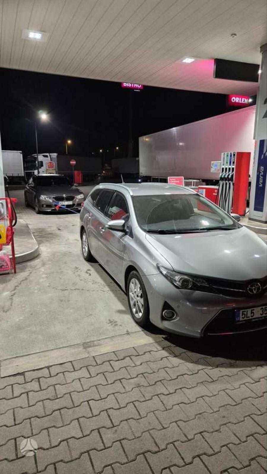 Pelēks Toyota Auris 2013 Šauļi, ar dzinēja tilpumu 2.00 L un nobraukumu 278 tūkst. km par 6500 €, foto 9 vietnē AUTOMOTO.COM.LV