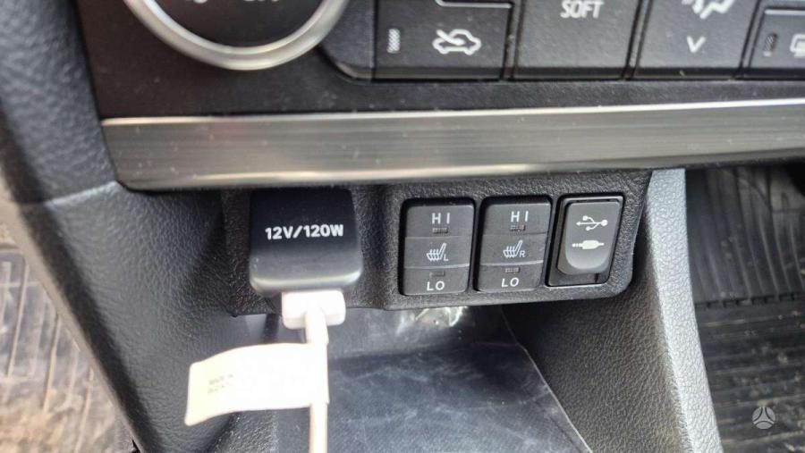 Pelēks Toyota Auris 2013 Šauļi, ar dzinēja tilpumu 2.00 L un nobraukumu 278 tūkst. km par 6500 €, foto 15 vietnē AUTOMOTO.COM.LV