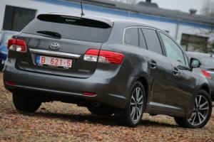 Pelēks Toyota Auris 2013 Rīga, ar dzinēja tilpumu 2.00 L un nobraukumu 221 tūkst. km par 6990 €, foto 4 vietnē AUTOMOTO.COM.LV