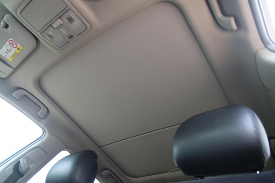Pelēks Toyota Auris 2013 Rīga, ar dzinēja tilpumu 2.00 L un nobraukumu 221 tūkst. km par 6990 €, foto 5 vietnē AUTOMOTO.COM.LV