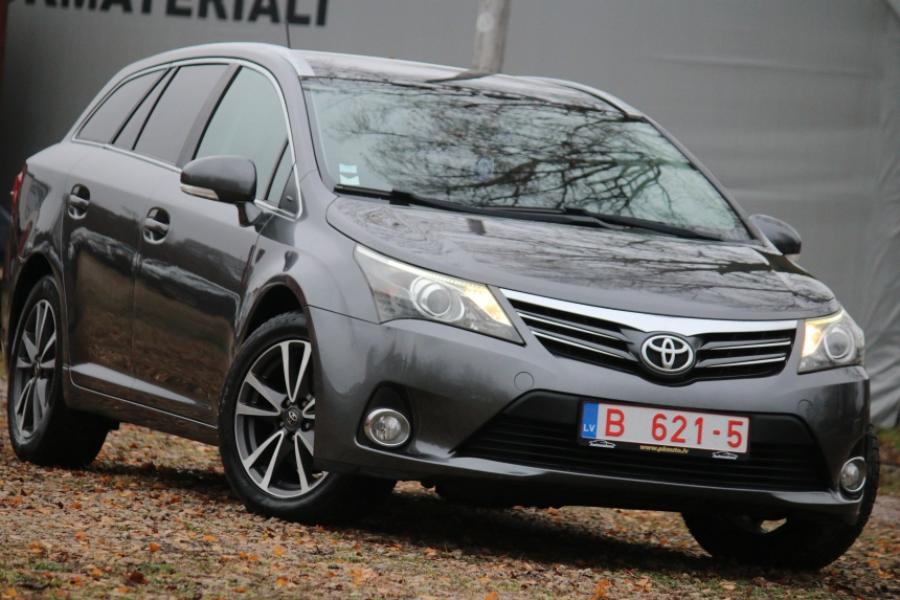 Pelēks Toyota Auris 2013 Rīga, ar dzinēja tilpumu 2.00 L un nobraukumu 221 tūkst. km par 6990 €, foto 7 vietnē AUTOMOTO.COM.LV