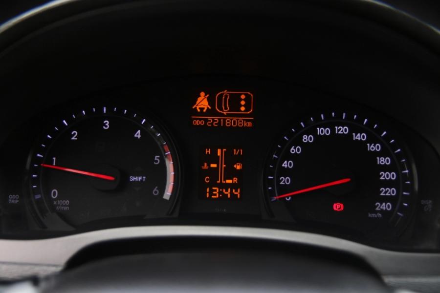 Pelēks Toyota Auris 2013 Rīga, ar dzinēja tilpumu 2.00 L un nobraukumu 221 tūkst. km par 6990 €, foto 17 vietnē AUTOMOTO.COM.LV