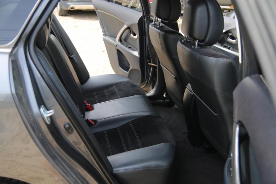 Pelēks Toyota Auris 2013 Rīga, ar dzinēja tilpumu 2.00 L un nobraukumu 221 tūkst. km par 6990 €, foto 18 vietnē AUTOMOTO.COM.LV